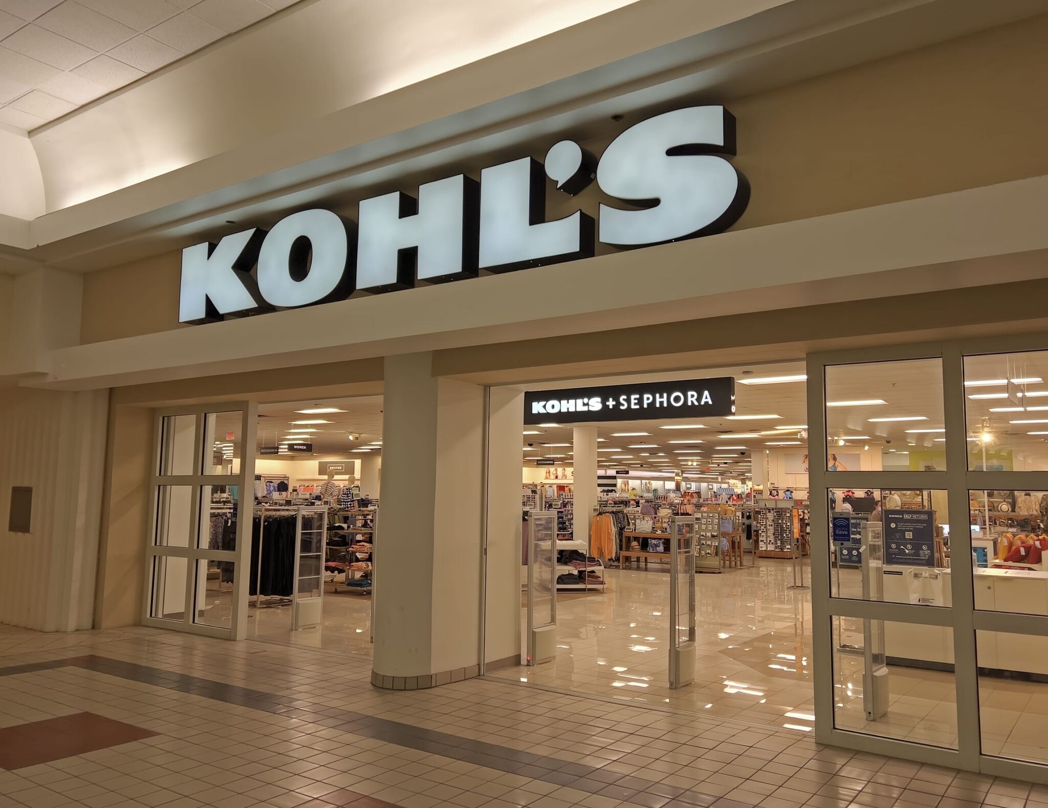 Kohl s Ends Sales Talks With FRG Citing Uncertain Retail And Financial