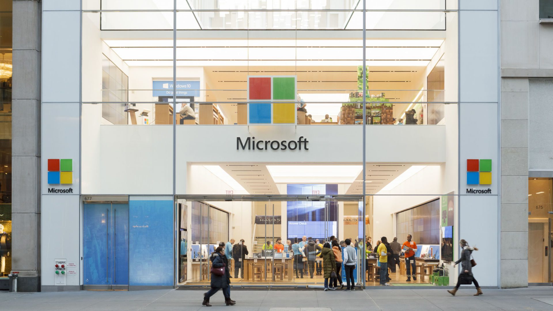 Microsoft Closes All Physical Stores In Pivot To Online Operations ...