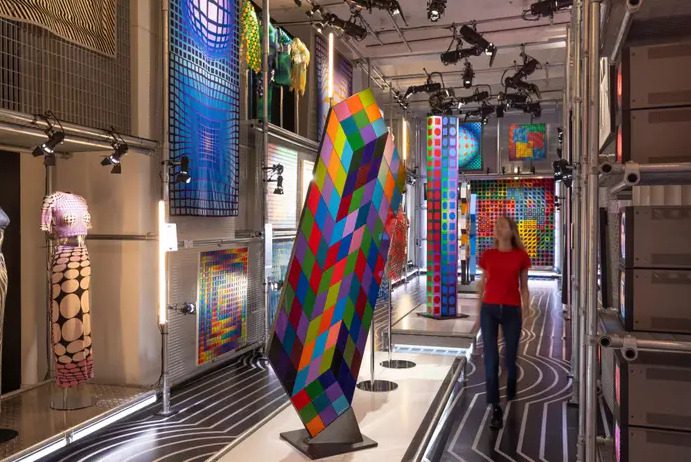 Inside the Metaverse Mania: Experts Identify 4 Key Challenges and ...