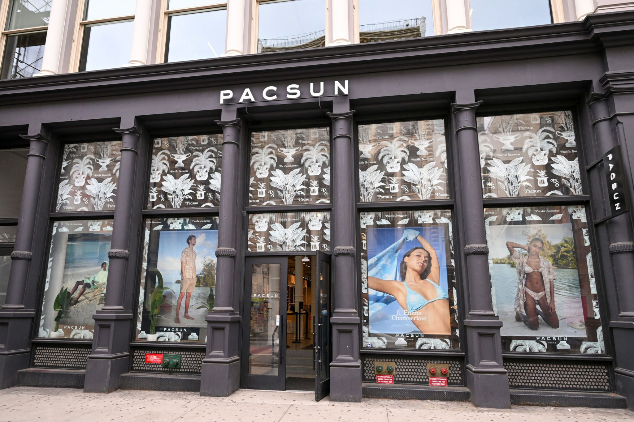 PacSun CIO Reveals the Array of Behind-the-Scenes Tech Needed to Meet ...