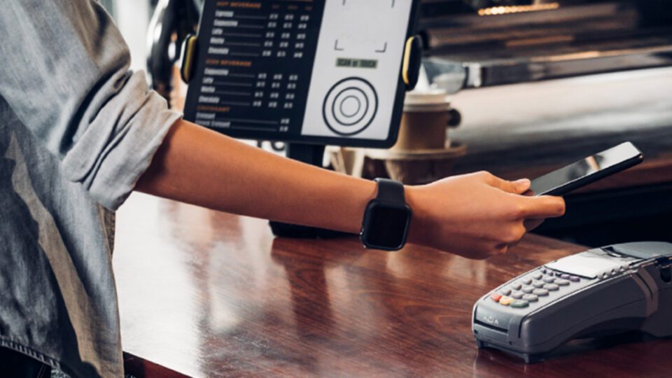 How Retailers Are Embracing Tech to Tackle Staffing Shortages - Retail ...