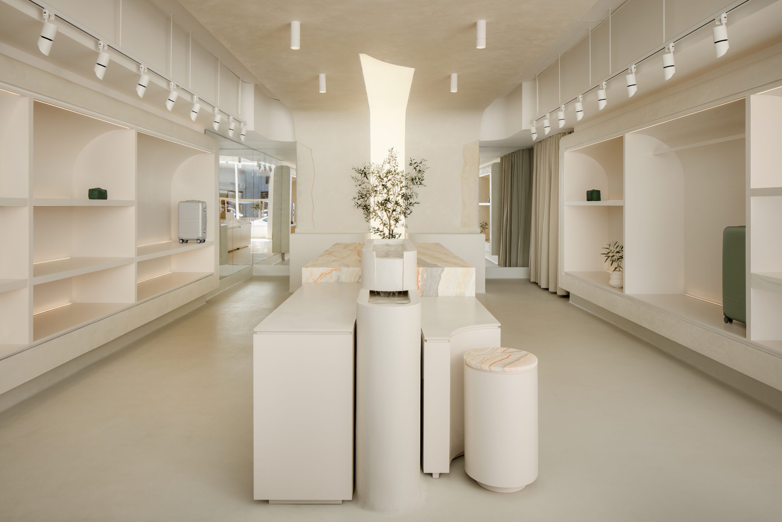 Monos Opens Second Store in Toronto, Plots U.S. Expansion - Retail ...