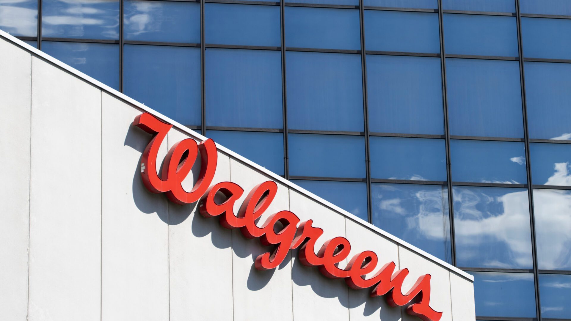 Walgreens Hires New Chief Commercial Officer to Bolster B2B Healthcare ...
