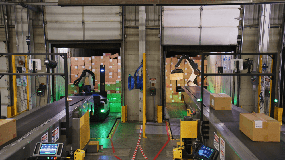 Why Gap Turned to Robots for an Unpopular Fulfillment Task — Unloading ...